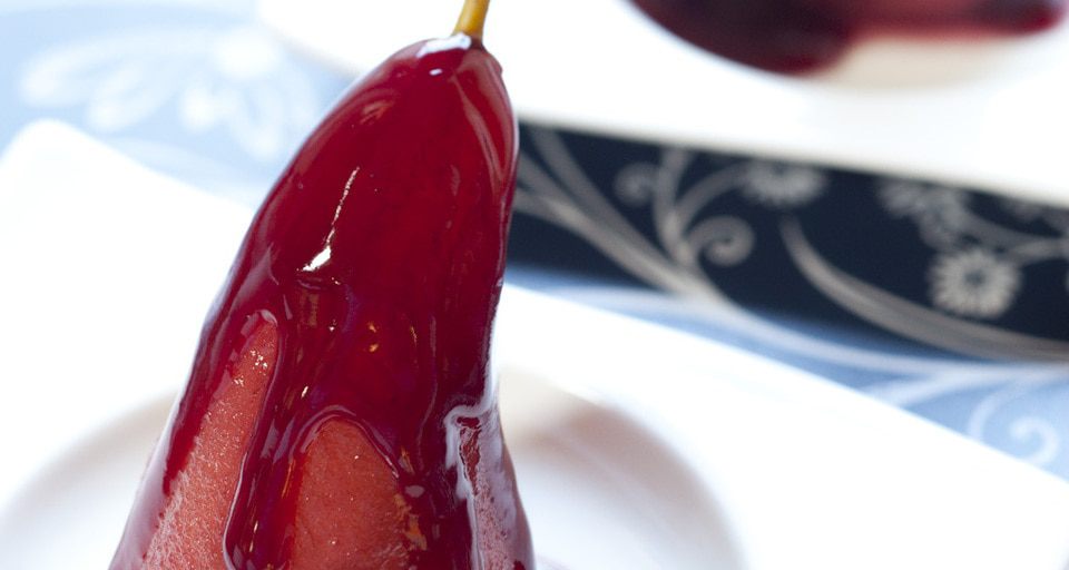 Груши a` la Creme de Cassise — Пошаговый рецепт приготовления с фото ...